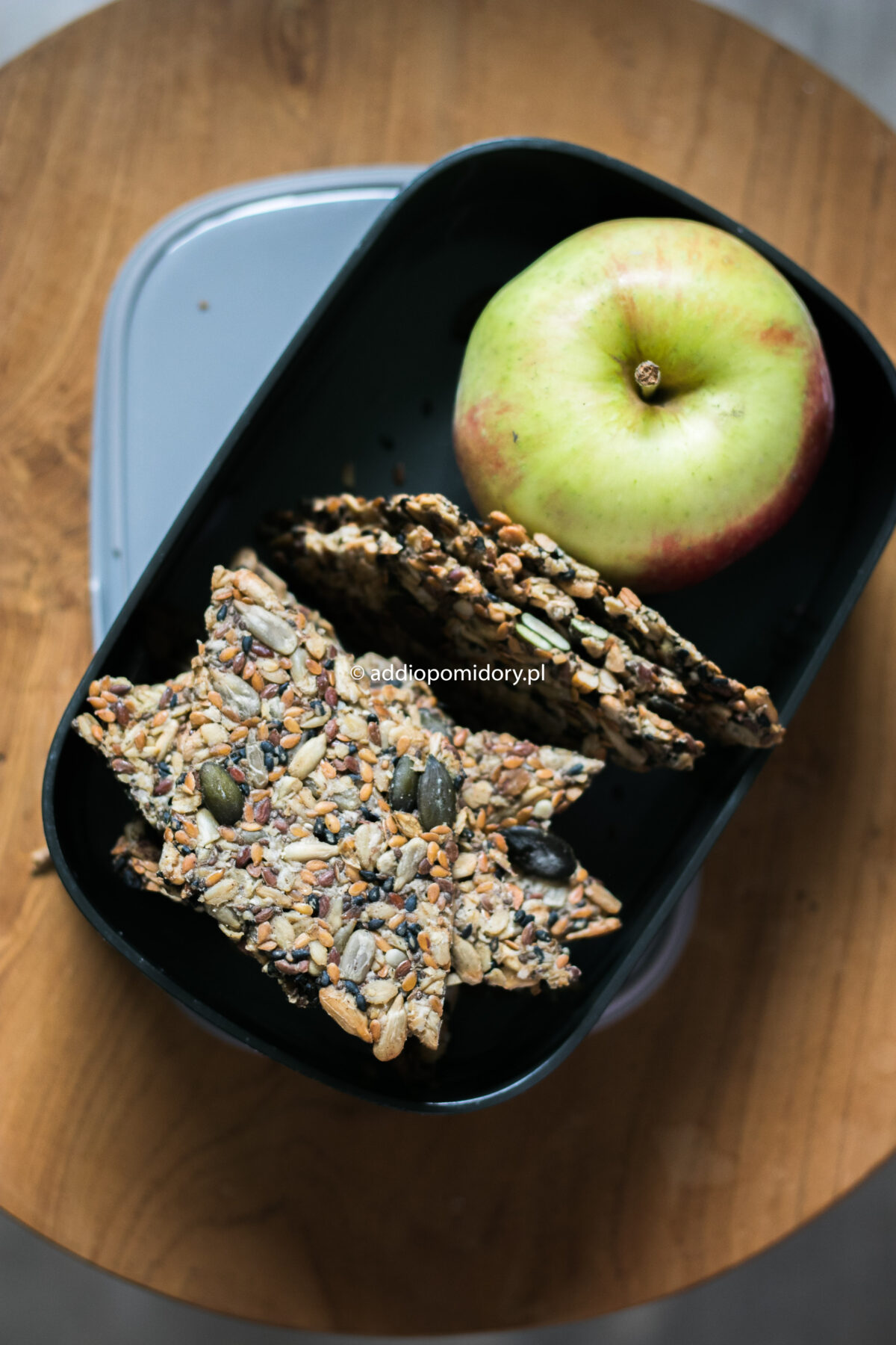 Krrrrakersy owsiane z ziarnami. | AddioPomidory